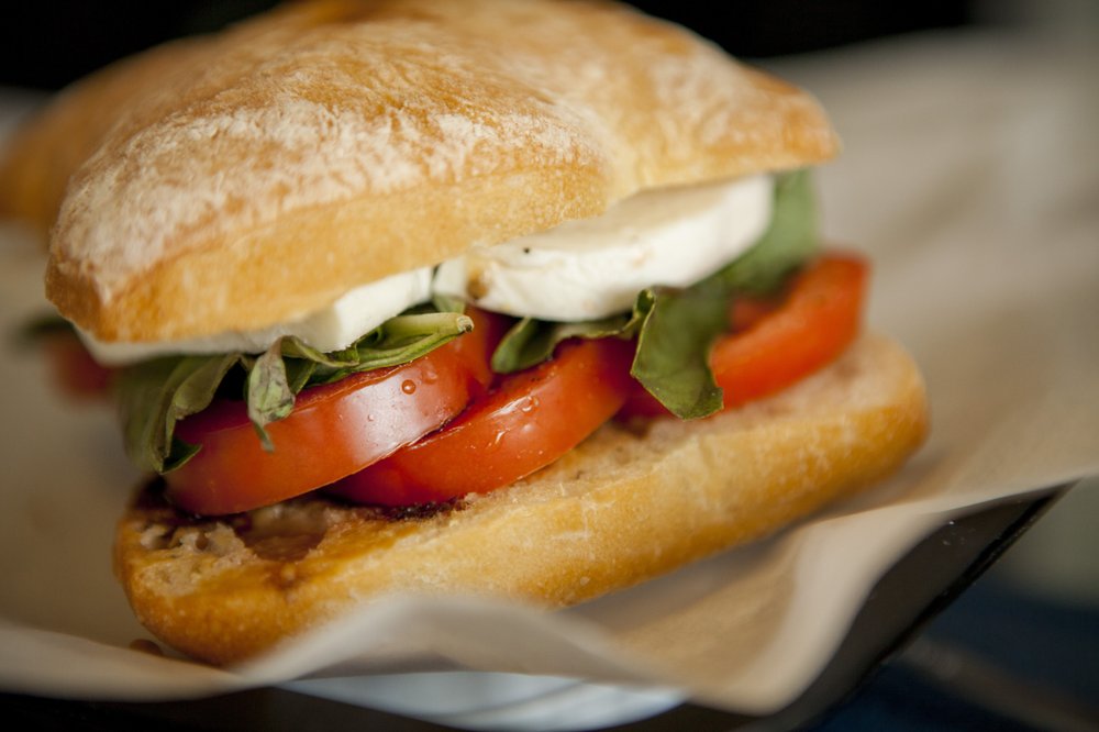 AUSTIN DAILY PRESS - 281 Photos & 311 Reviews - Delis - 1900 E Martin ...