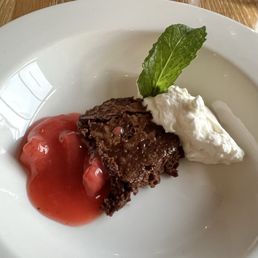 ACACIA MIDTOWN - Updated January 2026 - 163 Photos & 77 Reviews - 2363 ...