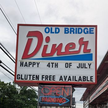 OLD BRIDGE DINER FAMILY RESTAURANT - Updated October 2025 - 131 Photos ...