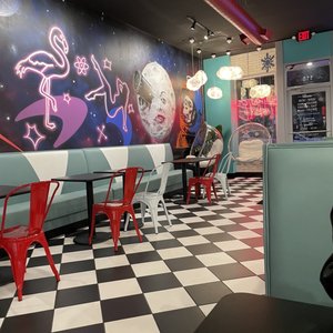 CHUBBIES DINER - 23 Photos & 21 Reviews - 118 E Kirkwood Ave ...