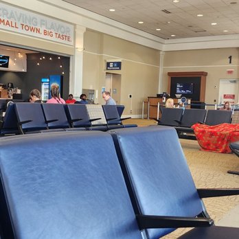 AUGUSTA REGIONAL AIRPORT - Updated September 2024 - 299 Photos & 133 ...
