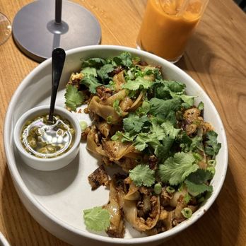 KIN KHAO - Updated April 2025 - 6284 Photos & 2594 Reviews - 55 Cyril ...