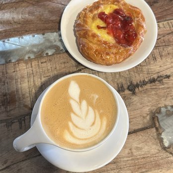 PAUSE COFFEE HOUSE - Updated December 2025 - 14 Photos & 27 Reviews ...