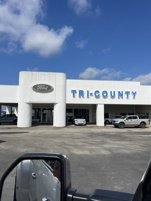 TRI-COUNTY FORD - Updated December 2025 - 23 Photos & 22 Reviews - 108 ...