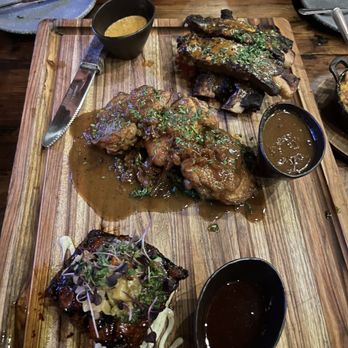 FRONTIER - Updated 2024 - 872 Photos & 1035 Reviews - 1072 N Milwaukee ...