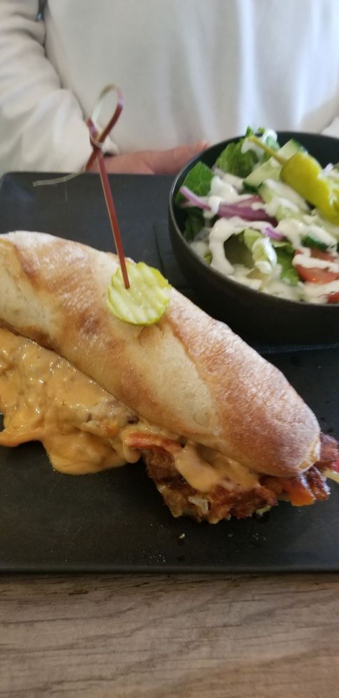 TAPS N TRACKS - Updated December 2025 - 16 Photos - 281 Pefferlaw Road ...