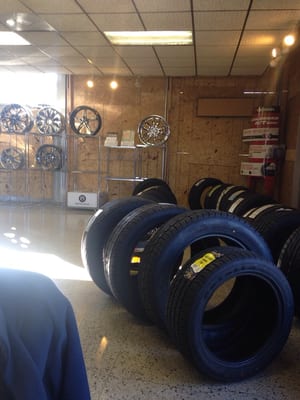 ZISSER TIRE & AUTO SERVICE - Updated April 2026 - 9990 W Florissant Ave ...