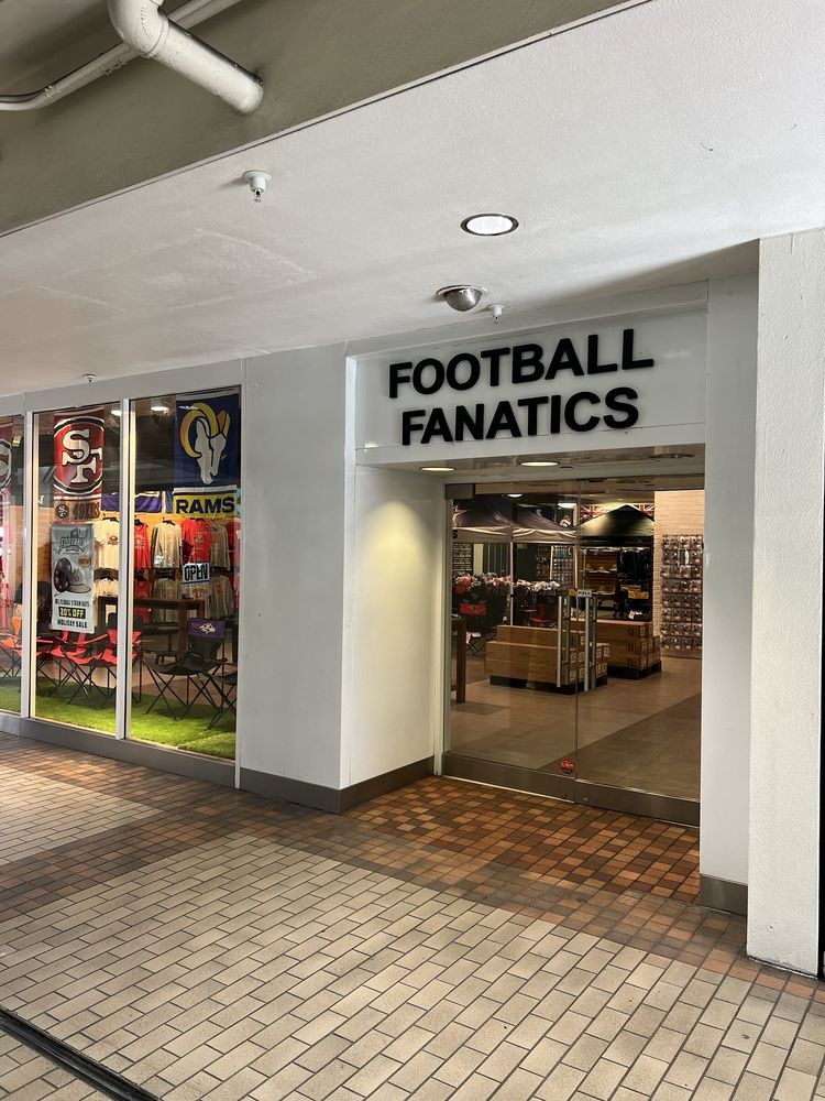 FOOTBALL FANATICS - Updated January 2026 - 11 Photos - 1450 Ala Moana ...