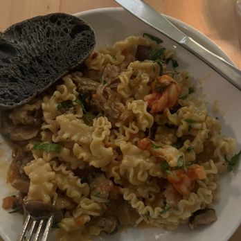 SCALES & SHELLS - Updated December 2025 - 261 Photos & 417 Reviews ...