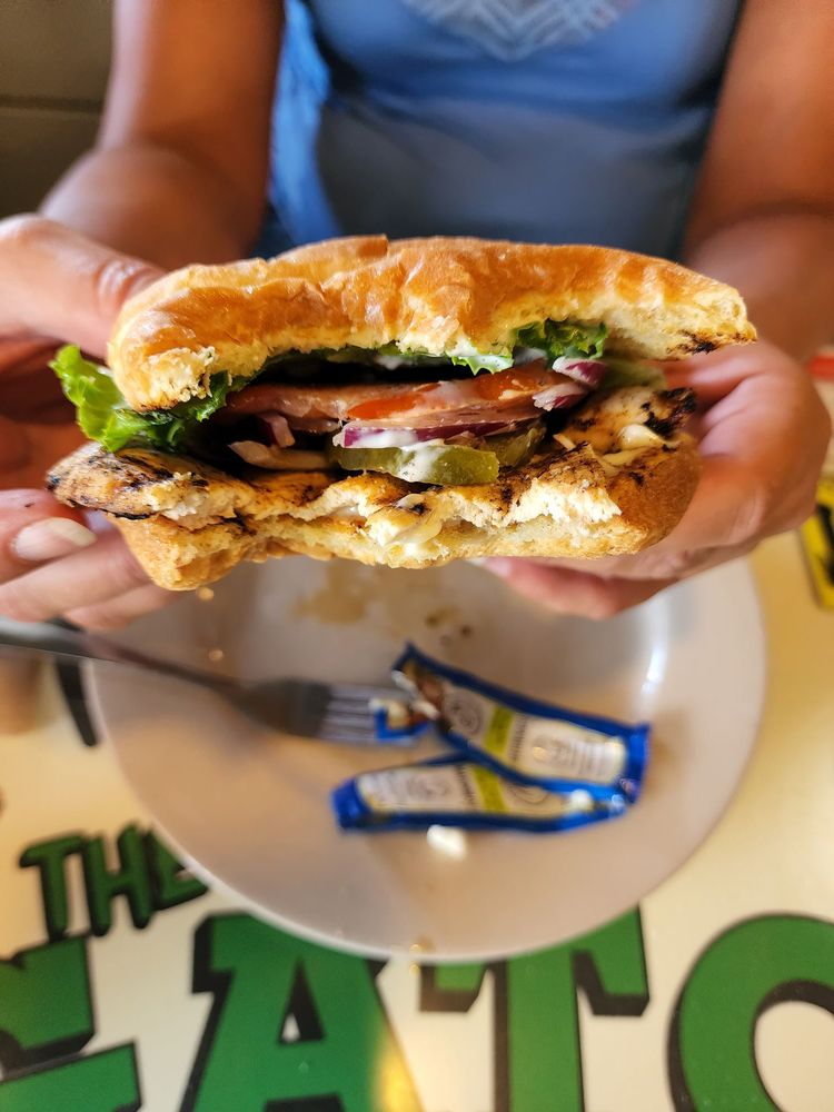 THE GATOR CAFE - Updated January 2025 - 50 Photos & 77 Reviews - 5747 ...