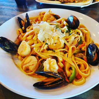 ACROPOLIS GREEK TAVERNA - Updated December 2025 - 421 Photos & 493 ...