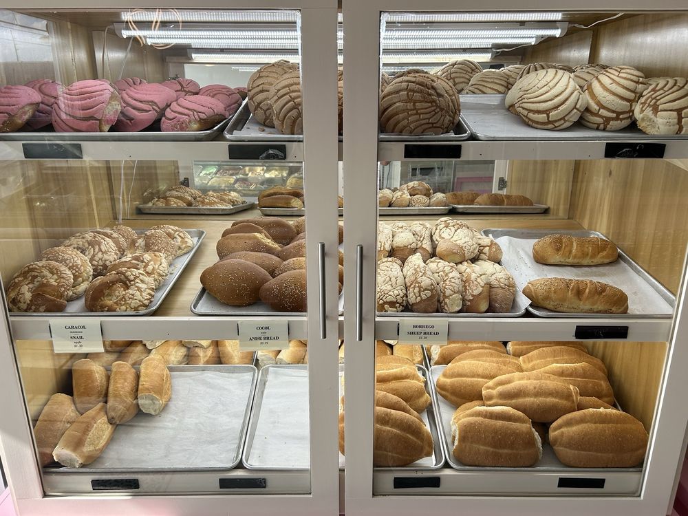 ARTESANAL - Updated October 2025 - 11 Photos - 4036 N High School Rd ...