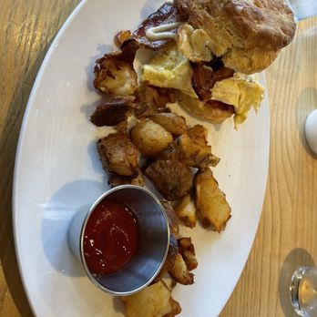 TASTE COMMUNITY RESTAURANT - Updated June 2025 - 483 Photos & 280 ...