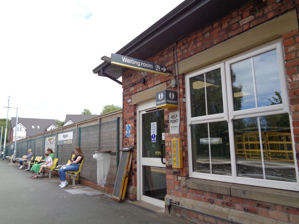 MAGHULL STATION - Updated May 2024 - Station Road, Liverpool ...