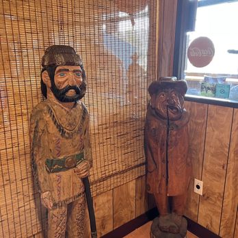 CHUCK WAGON DRIVE-IN - Updated January 2026 - 82 Photos & 125 Verified ...