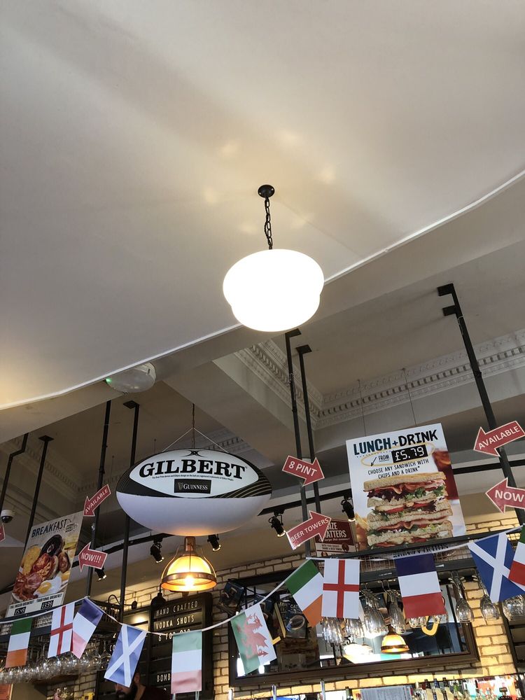 YATES’S WINE LODGE - Updated July 2025 - 16 Photos & 11 Reviews - Queen ...