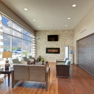 DESTINY SPRINGS HEALTHCARE - Updated December 2025 - 23 Reviews - 17300 ...