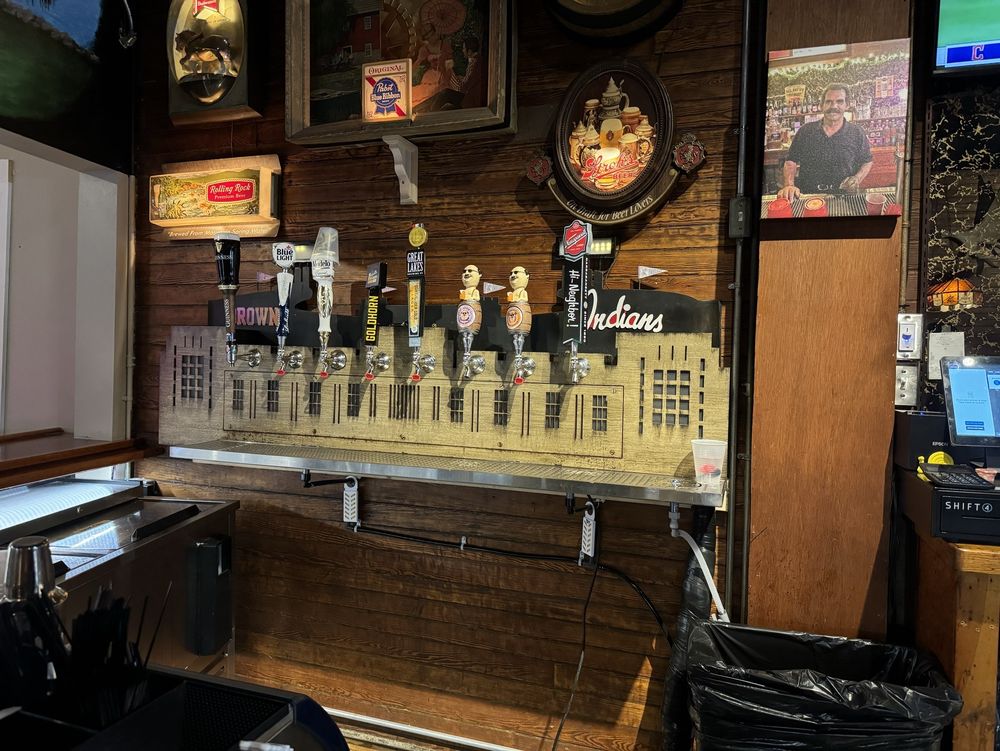 EDGEWATER CAFE - Updated October 2025 - 17 Photos - 4911 Detroit Ave ...