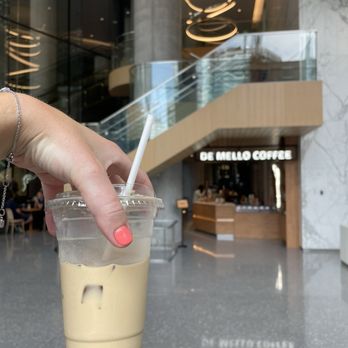 DE MELLO COFFEE - THE WELL - Updated December 2025 - 103 Photos & 39 ...