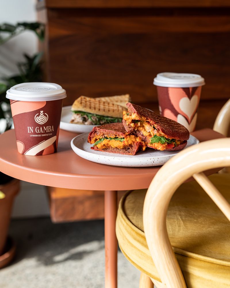 CAFÉ IN GAMBA - Updated December 2024 - 1258 Avenue Laurier E, Montréal ...