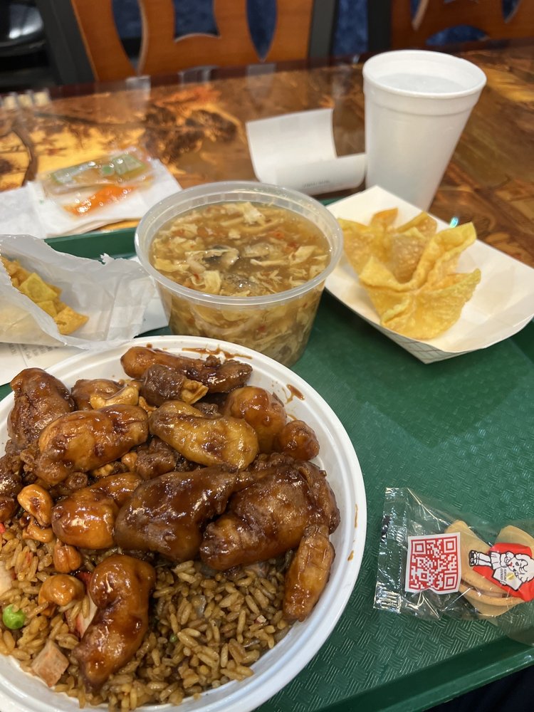 FIRST WOK - 17 Photos & 68 Reviews - 3748 Monticello Plz, Saint Charles ...