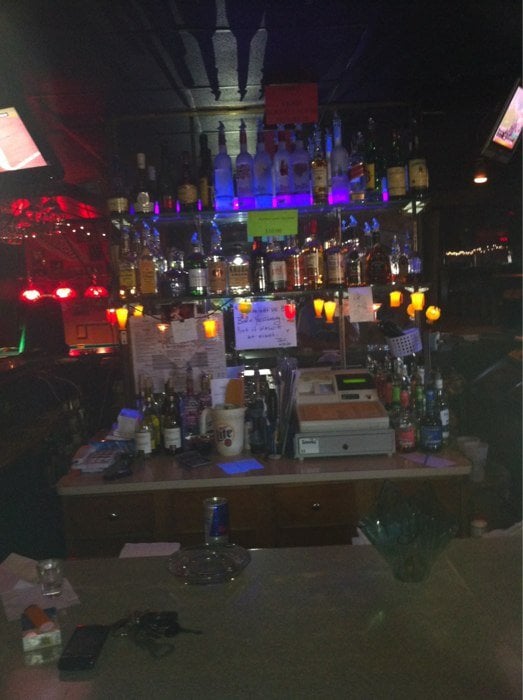 ROAD’S END PUB & CLUB - Updated January 2026 - 317 E Broad St, West ...