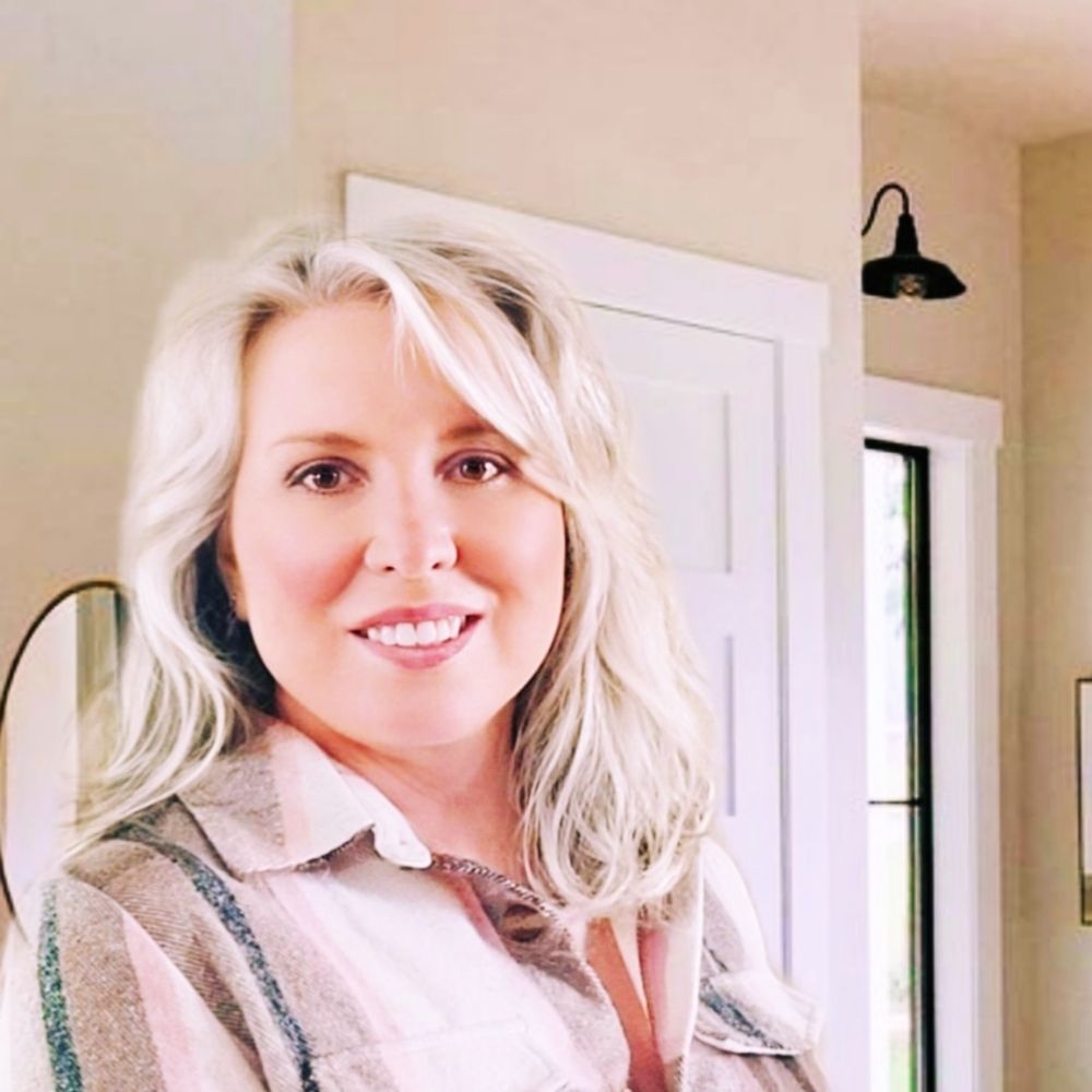 Suzanne Ashton's Instagram, Twitter & Facebook on IDCrawl