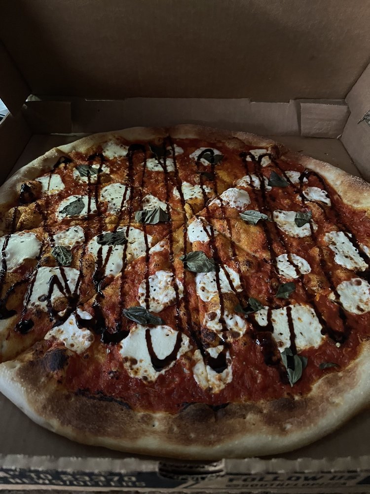 SOUTH FLO PIZZA IN H-E-B - Updated April 2025 - 37 Photos & 25 Reviews ...