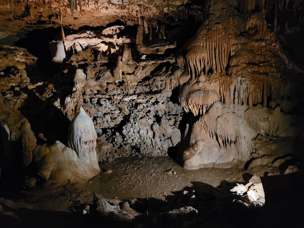 INNER SPACE CAVERN - 700 Photos & 332 Reviews - Tours - 4200 S IH-35 ...
