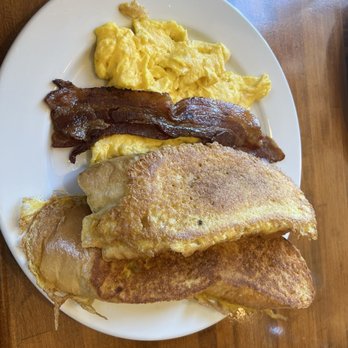 BURNT TOAST RESTAURANT - Updated June 2025 - 274 Photos & 401 Reviews ...