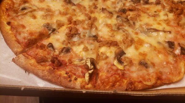 PIZZARELLA - Updated May 2024 - 50 Photos & 125 Reviews - 2155 Marsh Ln ...