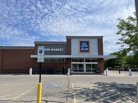 ALDI - Updated December 2025 - 47 Photos & 33 Reviews - 4664 Sawmill Rd ...