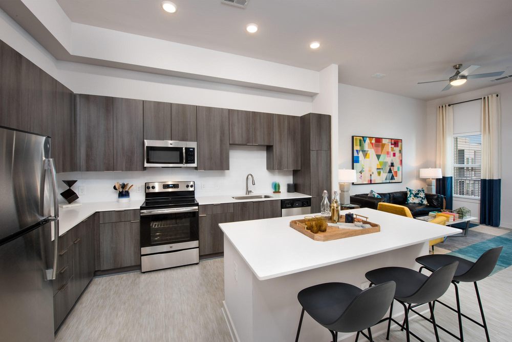 SPECTRUM ON SPRING - Updated October 2025 - 57 Photos - 1270 Spring St ...