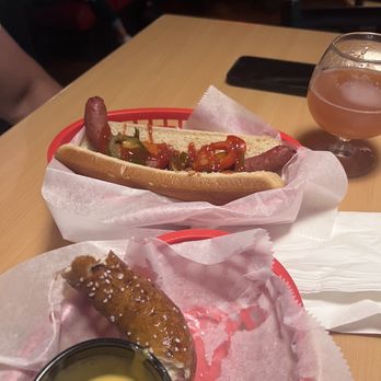 TEN10 BREWING CO - Updated July 2024 - 569 Photos & 264 Reviews - 1010 ...