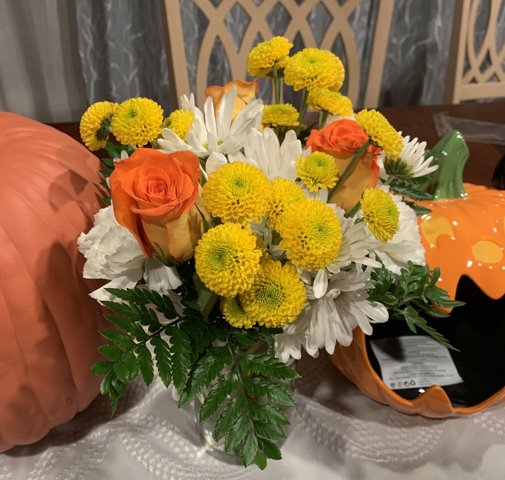 YOKOS DESIGNS IN FLOWERS AND PLANTS - Updated May 2024 - 38 Photos & 50 ...