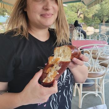 EDELWEISS SNACKS - Updated October 2024 - 168 Photos & 84 Reviews ...