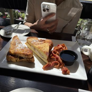 75 CHESTNUT - Updated December 2025 - 328 Photos & 633 Reviews - 75 ...