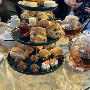 THE QUEEN’S LIBRARY TEA ROOM - Updated September 2025 - 118 Photos & 30 ...