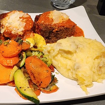 YELLOW BRIX RESTAURANT - Updated April 2025 - 419 Photos & 747 Reviews ...