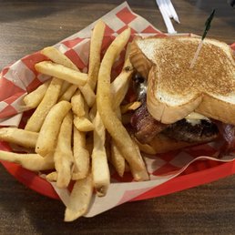 THE FISH SPOT - Updated January 2025 - 117 Photos & 81 Reviews - 4009 ...