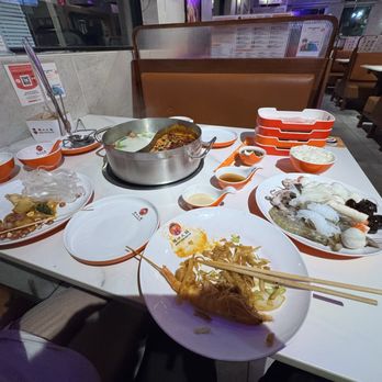 HAPPY AYCE HOT POT - TEMP. CLOSED - Updated December 2025 - 3230 Photos ...