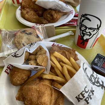 KFC - Updated January 2025 - 34 Photos & 21 Reviews - 4820 Kingsway ...