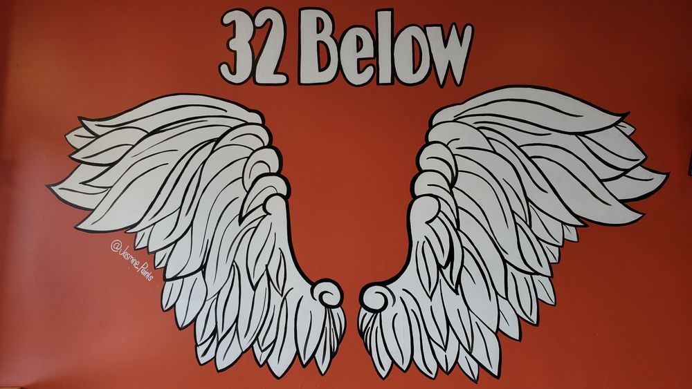 32 BELOW - Updated October 2025 - 73 Photos & 34 Reviews - 208 W ...