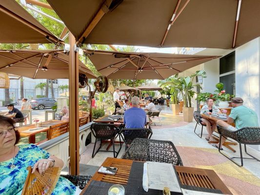 SALT CAFE MIAMI BEACH - Updated May 2025 - 307 Photos & 210 Reviews ...