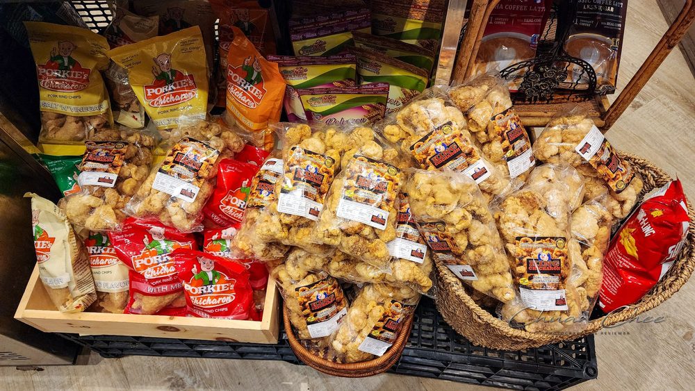 TAGPUAN - Updated January 2026 - 29 Photos - 376 College Street ...