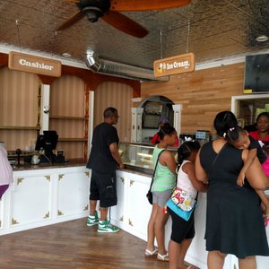 SNACK DEPOT - Updated February 2025 - 11 Photos - 21032 Groesbeck Hwy ...