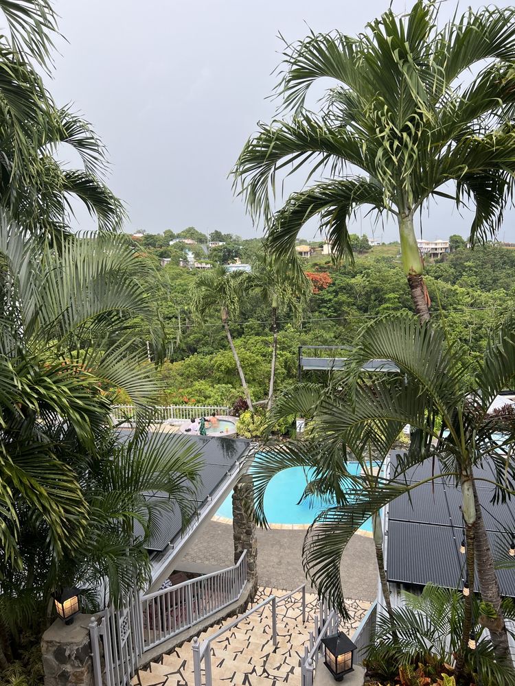 THE LAZY PARROT INN - Updated October 2025 - 101 Photos & 41 Reviews ...