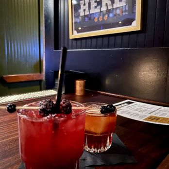 WINDSOR - Updated July 2024 - 1868 Photos & 1847 Reviews - 5223 N ...