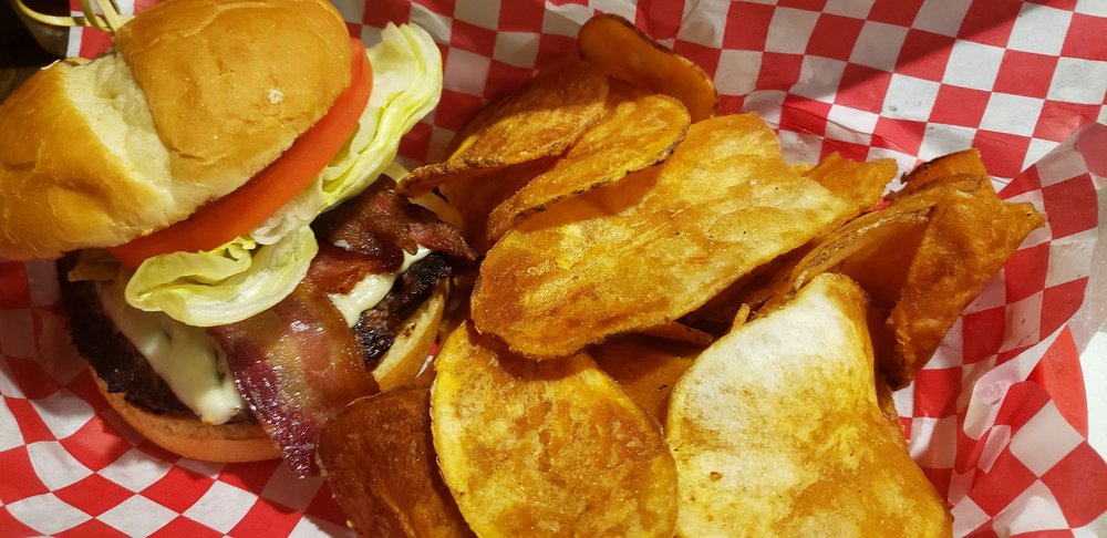 FROGGIES BAR & GRILL - Updated June 2025 - 11 Photos - Valier, Montana ...