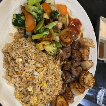 VKI JAPANESE STEAK HOUSE & SUSHI BAR - Updated July 2024 - 120 Photos ...